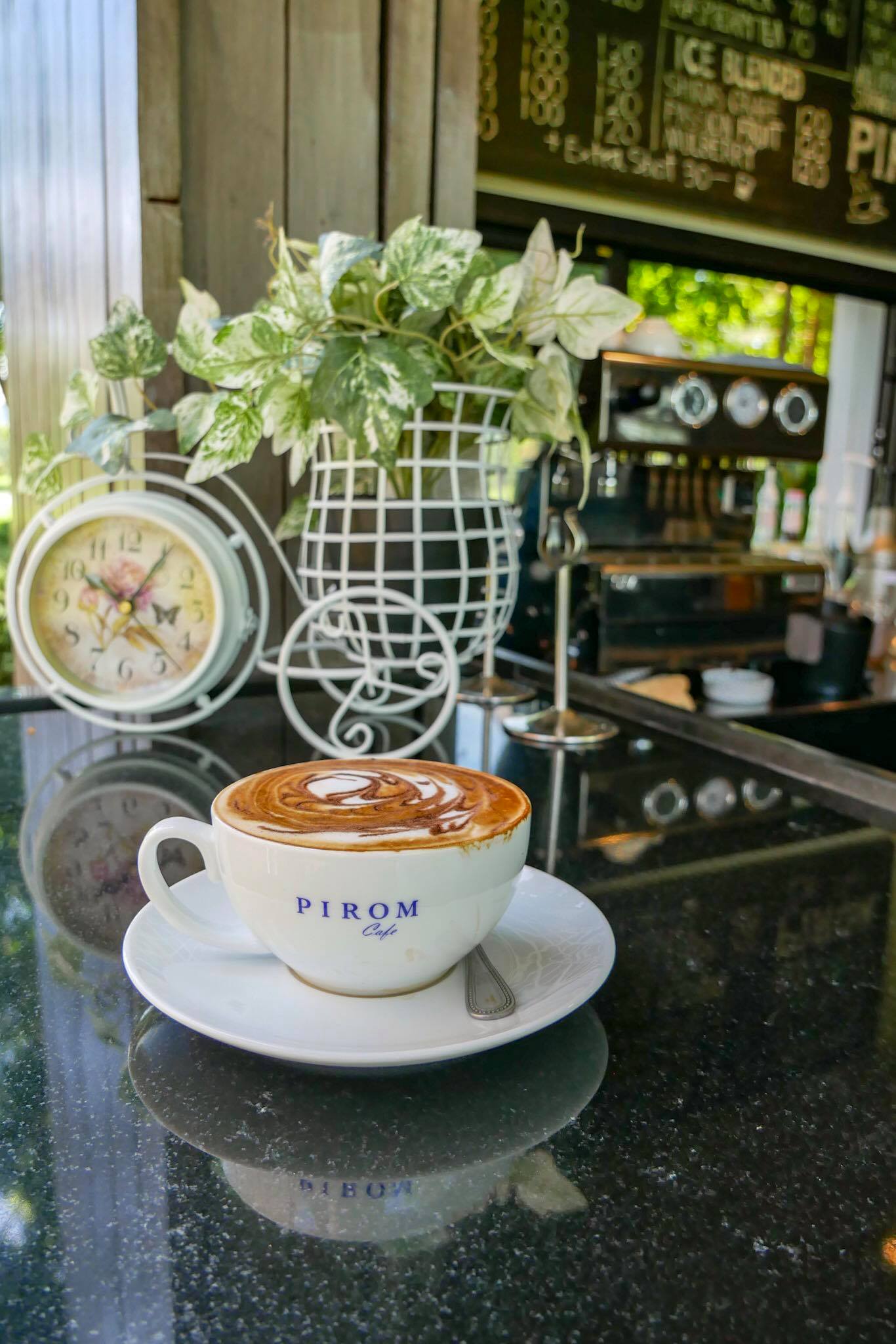 Pirom Cafe - เขาใหญ่ - Thaifootprint