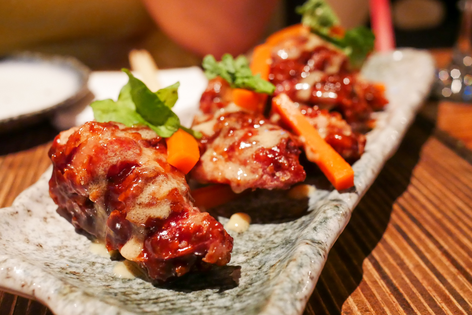 Neon Pigeon Izakaya ยุคใหม่ หัวใจนีออน – สิงคโปร์ - Thaifootprint