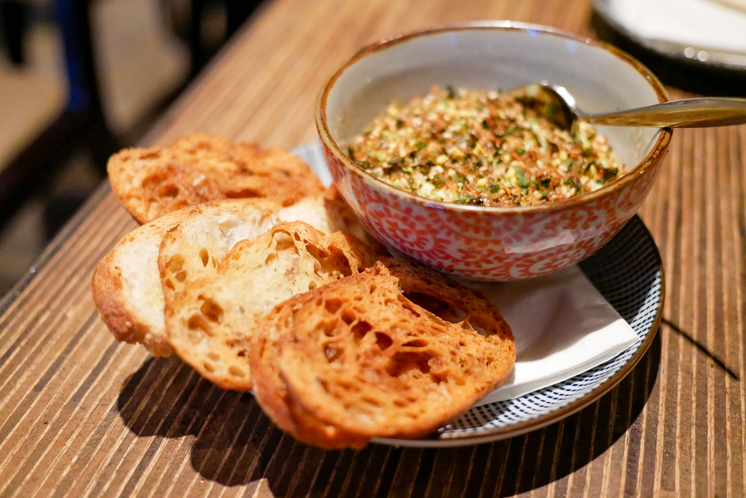 Neon Pigeon Izakaya ยุคใหม่ หัวใจนีออน – สิงคโปร์ - Thaifootprint