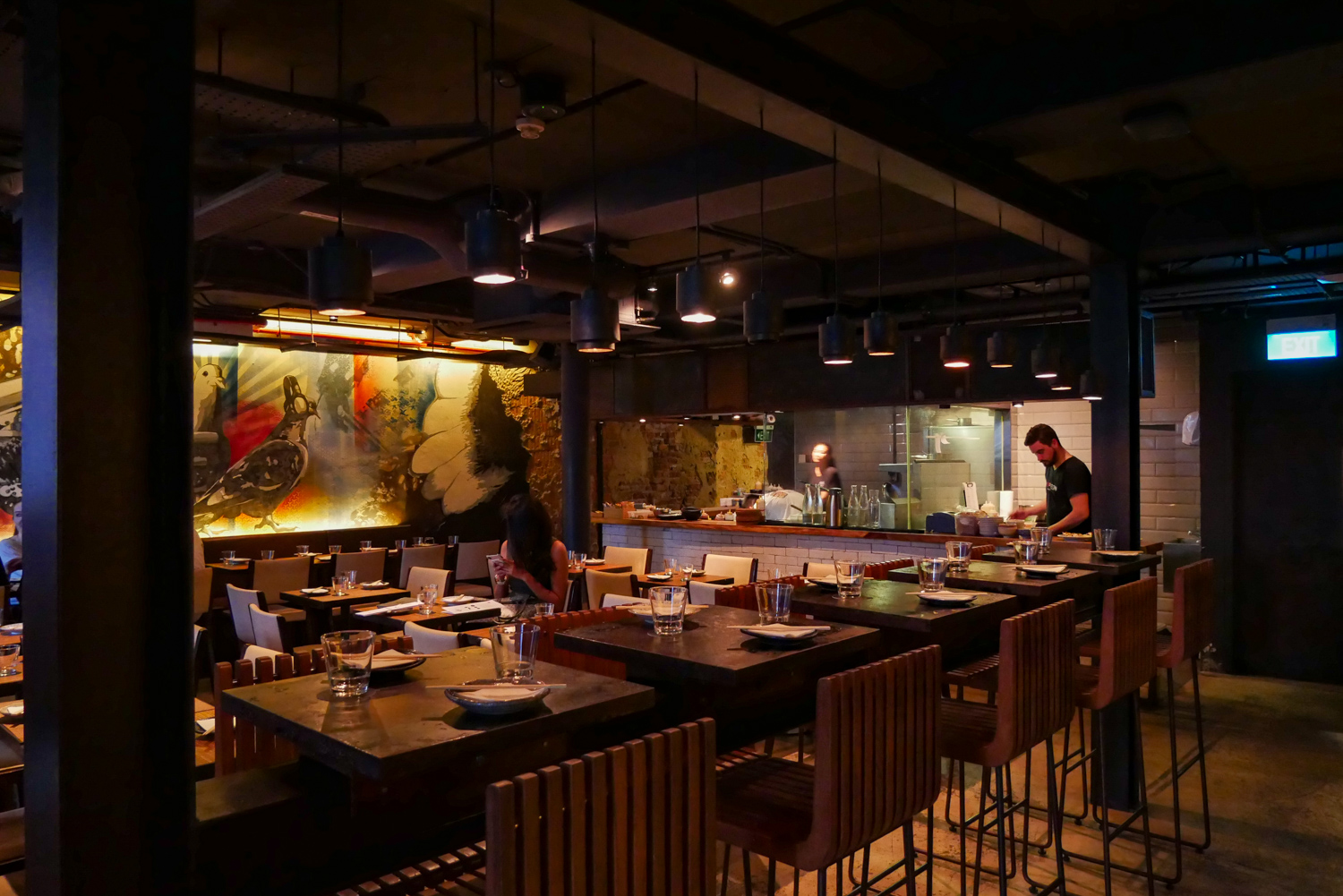 Neon Pigeon Izakaya ยุคใหม่ หัวใจนีออน – สิงคโปร์ - Thaifootprint