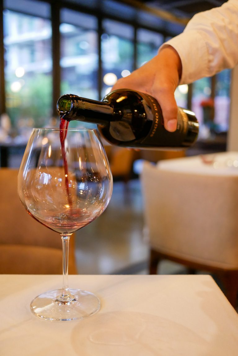 L'OLIVA Ristorante Italiano & Wine Bar - Thaifootprint