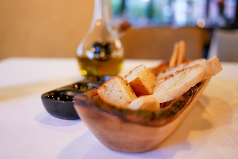 L'OLIVA Ristorante Italiano & Wine Bar - Thaifootprint